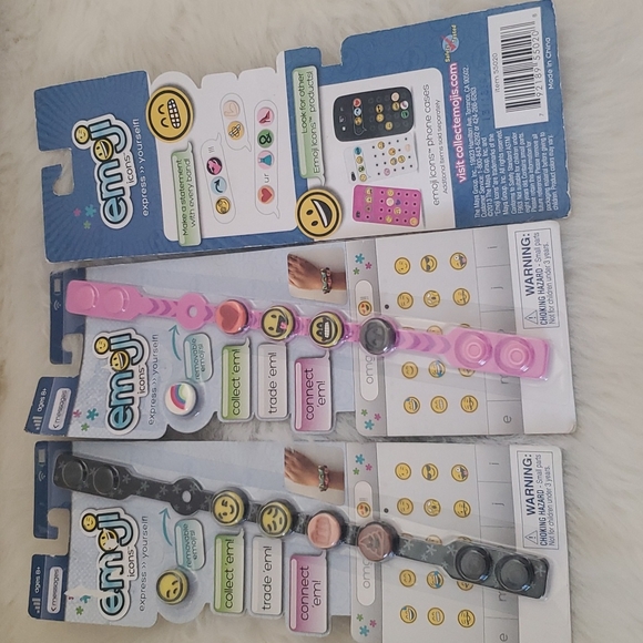 Accessories | 3 Emoji Express Yourself Removable Emojis Band Bracelets ...